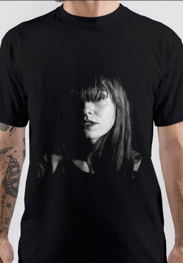 Emma Ruth Rundle T-Shirt | Swag Shirts
